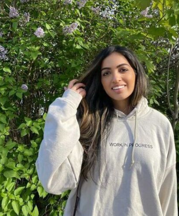 Neesha Dass – Medium