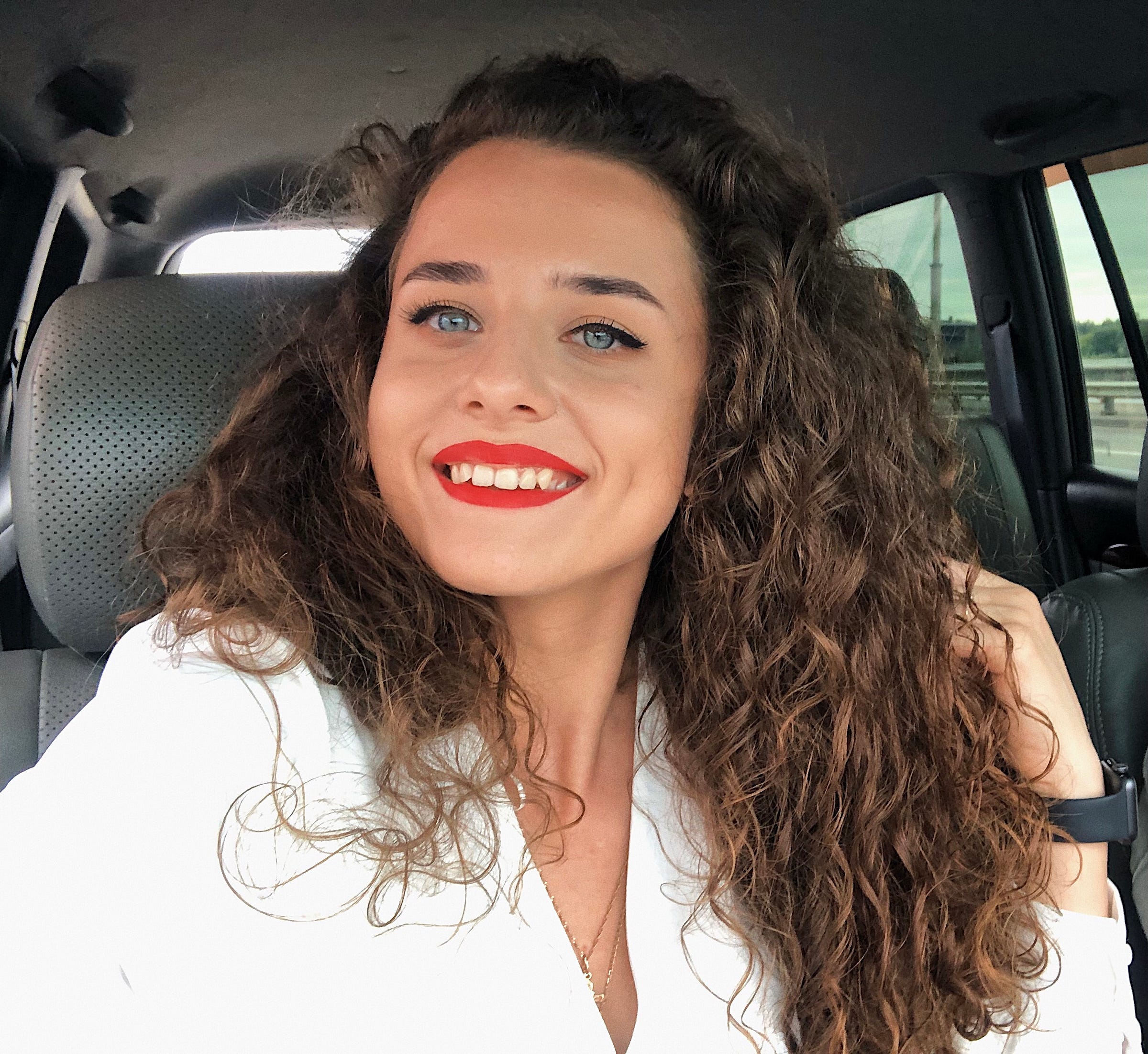 Halyna Voloshanenko – Medium