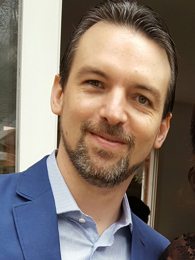 Carlos Eduardo – Medium