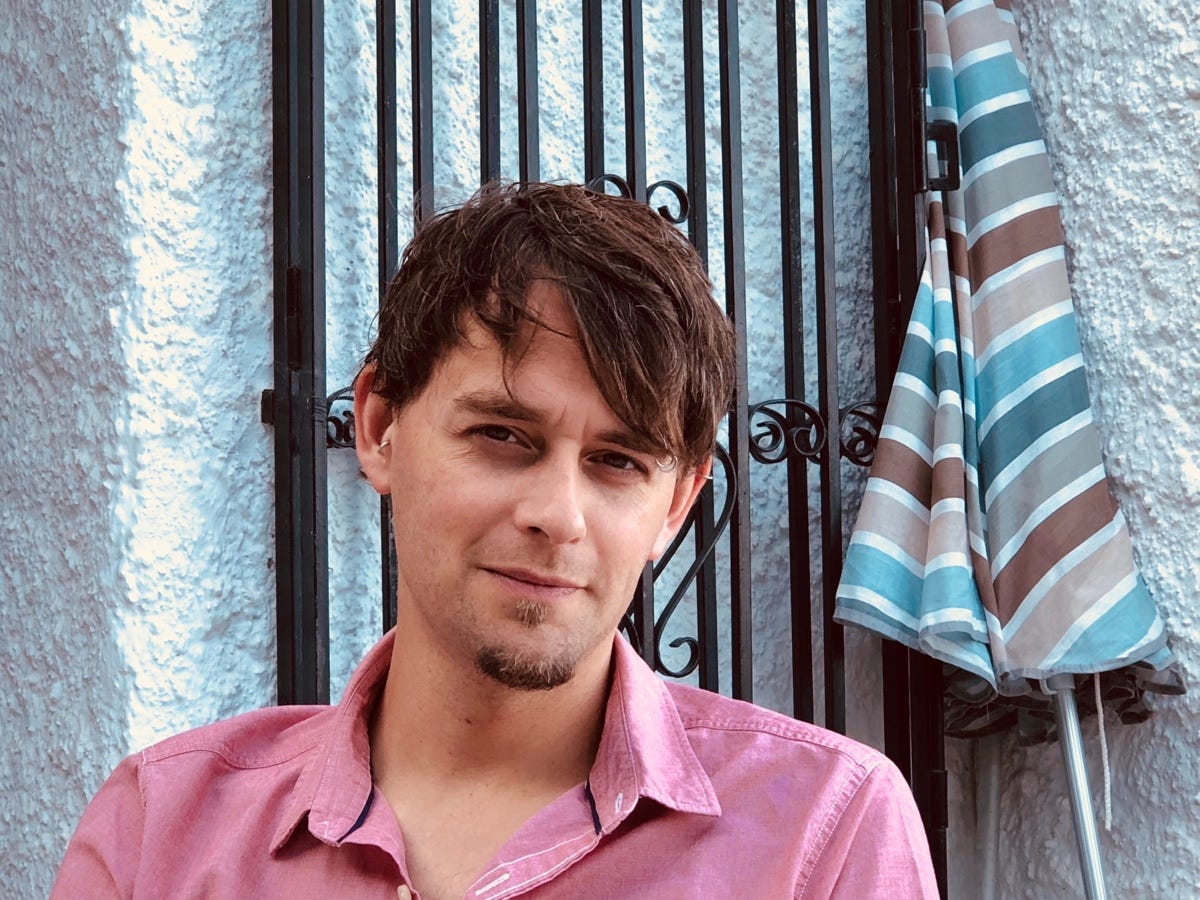 Lee Stirling – Medium