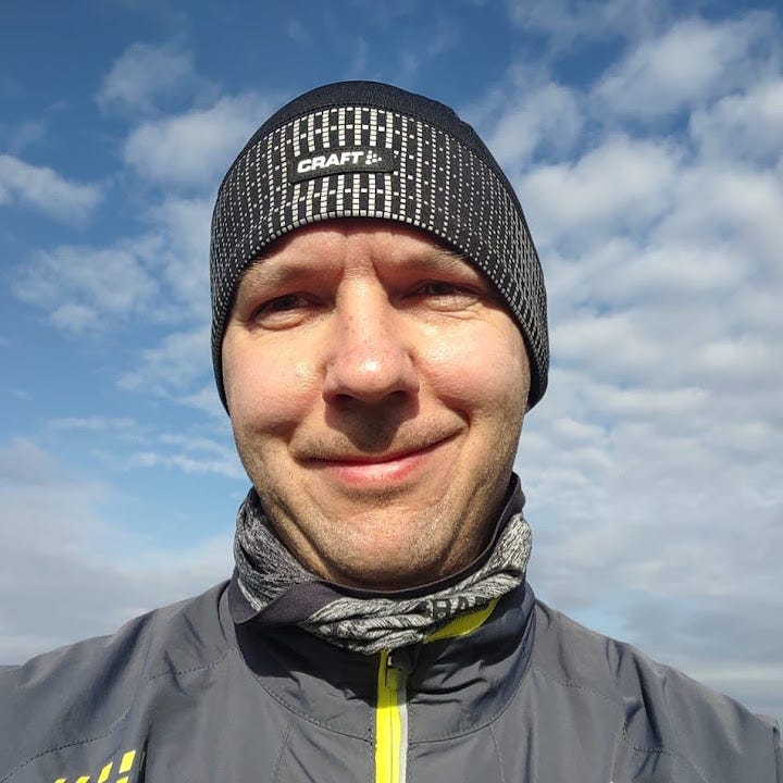 Peter Procházka – Medium