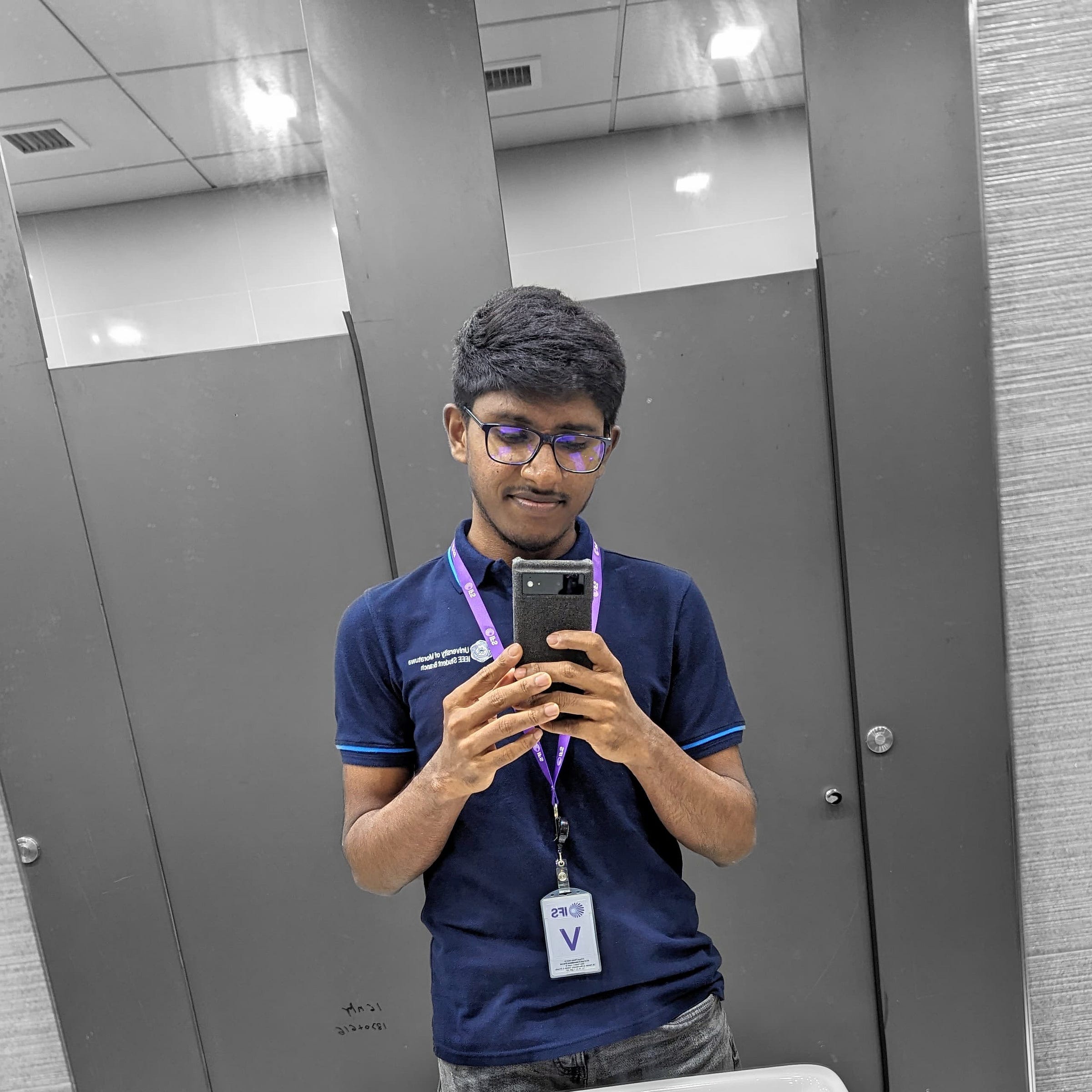 Harindu Hadithya – Medium