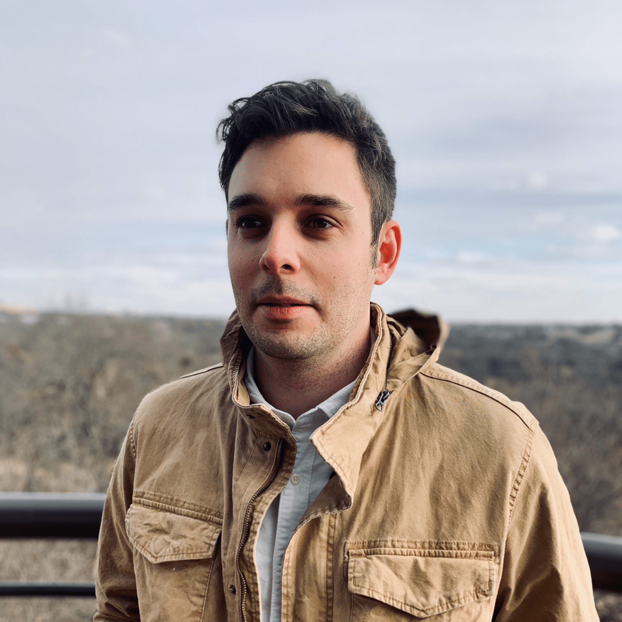 Alexander Maxwell – Medium