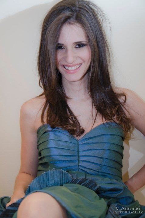 Gabriela Lardizabal – Medium