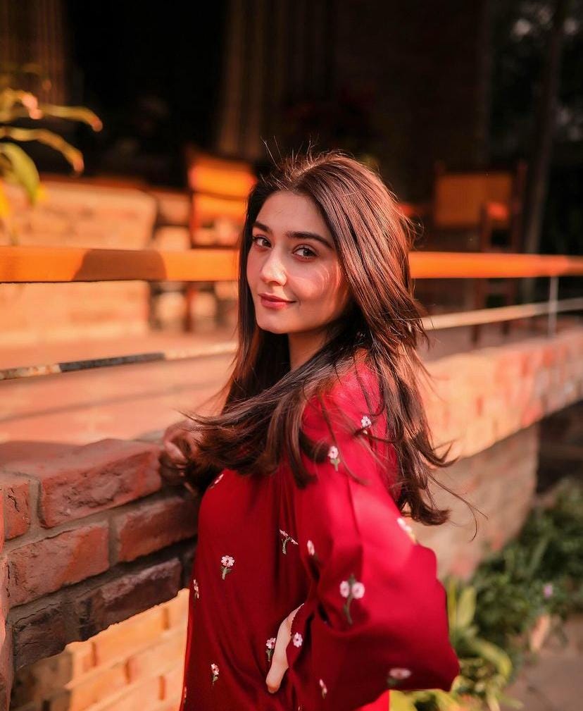 Maimona Tariq – Medium