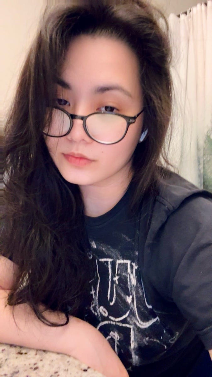 Mira Walsh – Medium