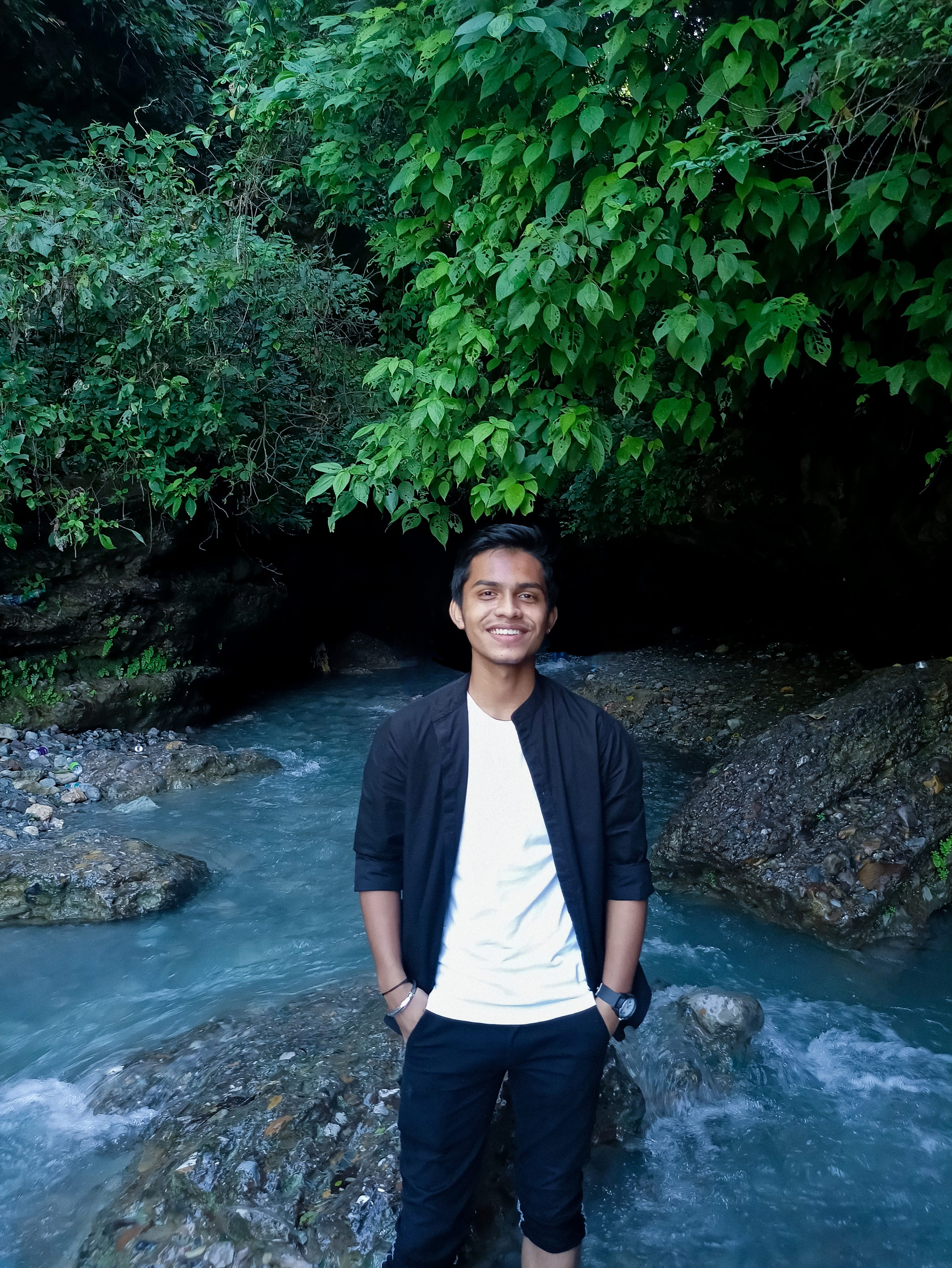 Mohit Panthri – Medium