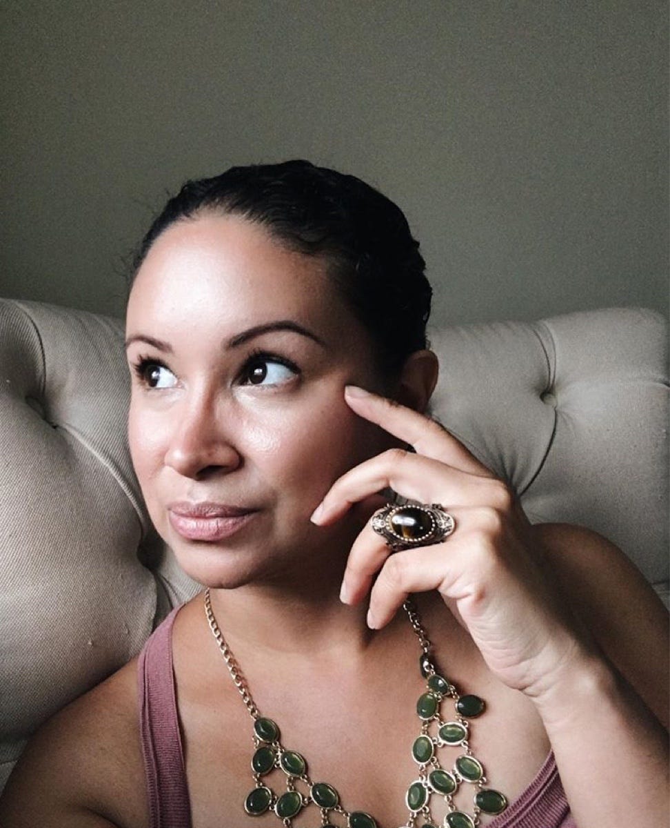 Vanessa Opal June – Medium