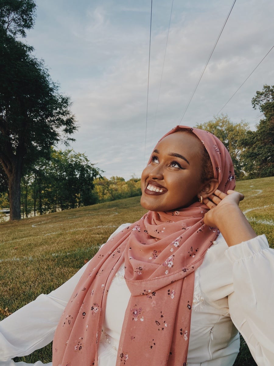 Elham Osman – Medium