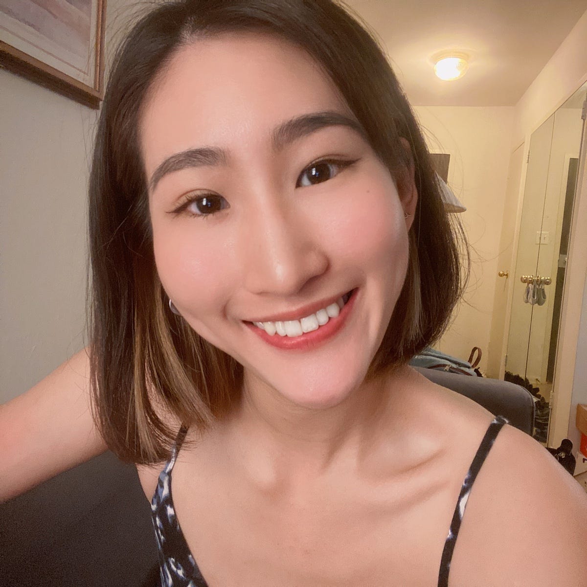 Riley Lee – Medium