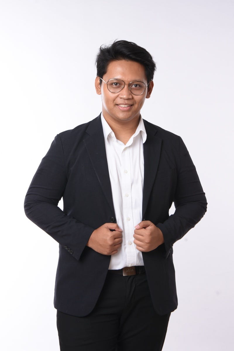 Albert Agung Andika – Medium