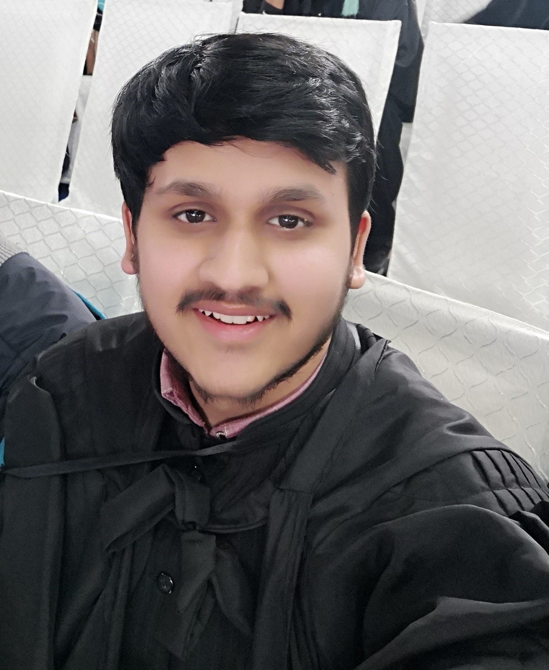 Shan Shah – Medium