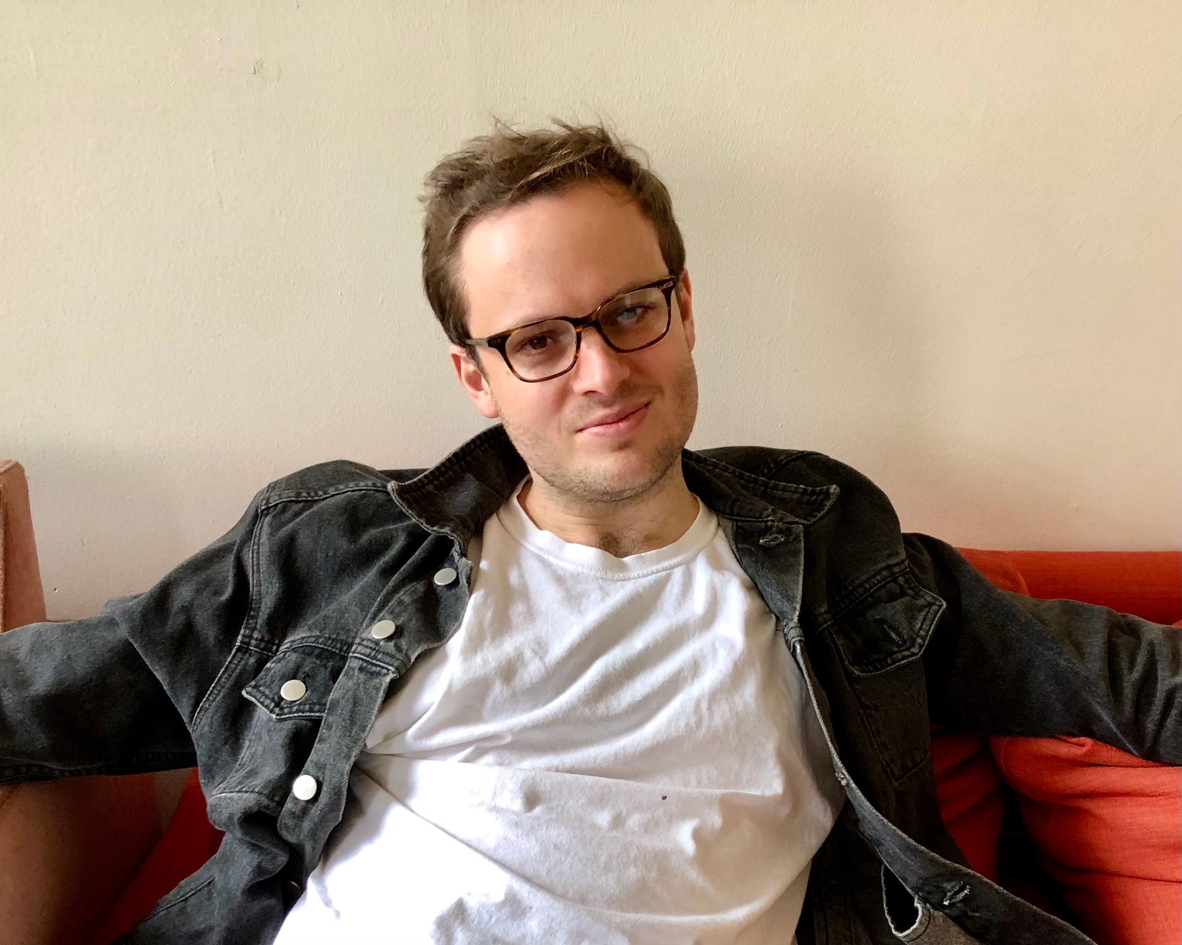 Nicholas Thomson – Medium