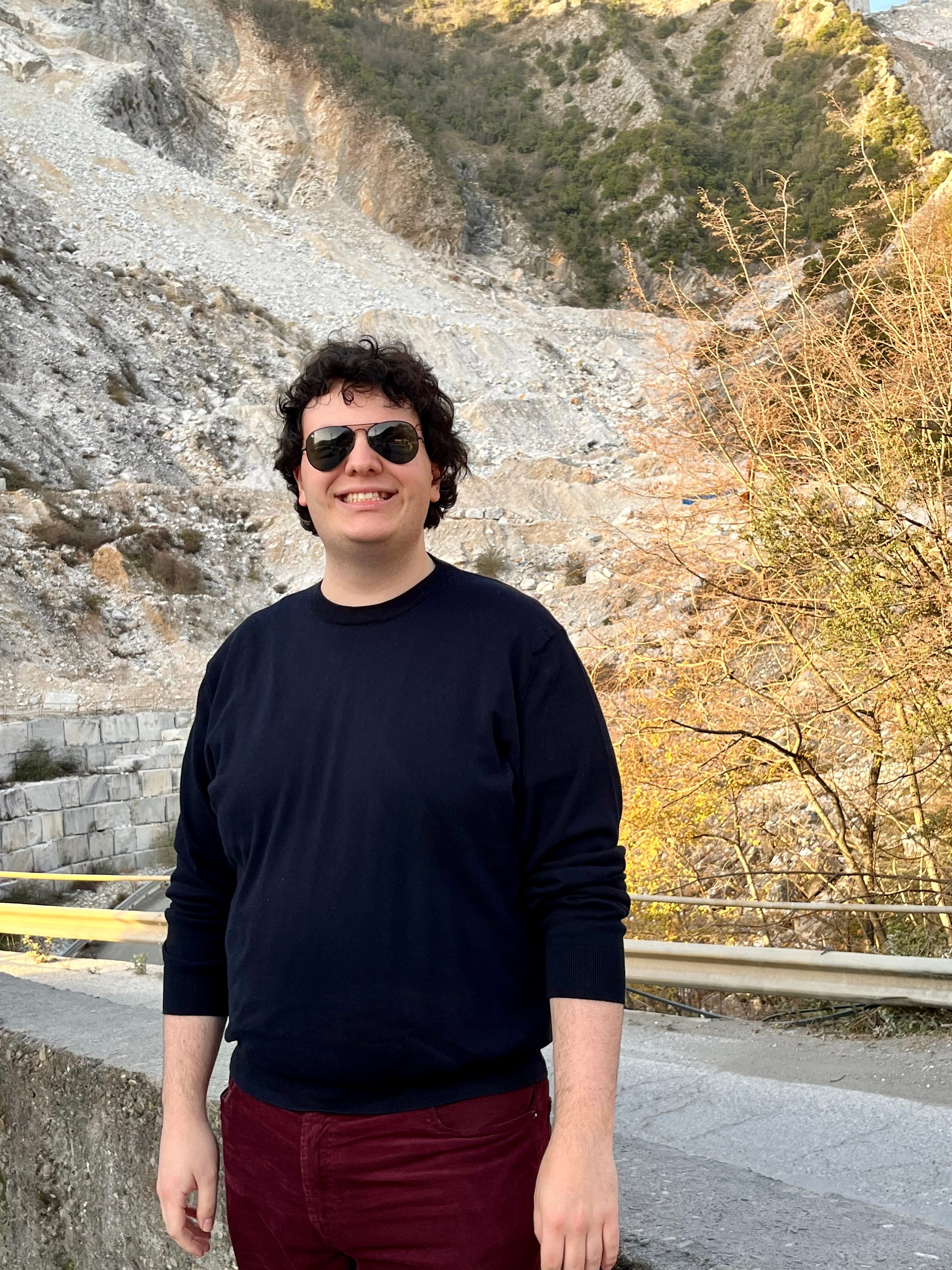 Alex Giorgetti – Medium