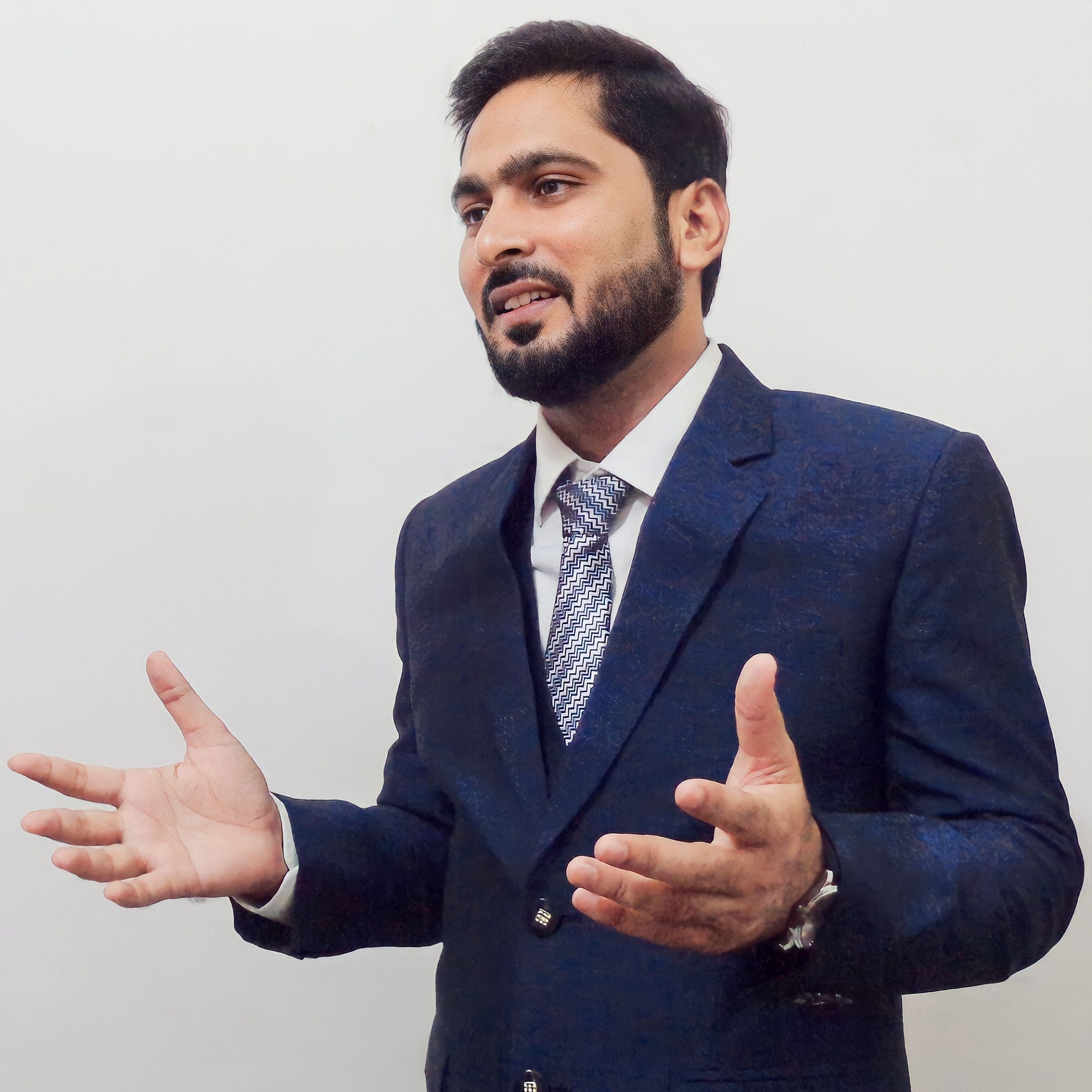 Sanaullah Khan – Medium Sanaullah Khan – Medium
