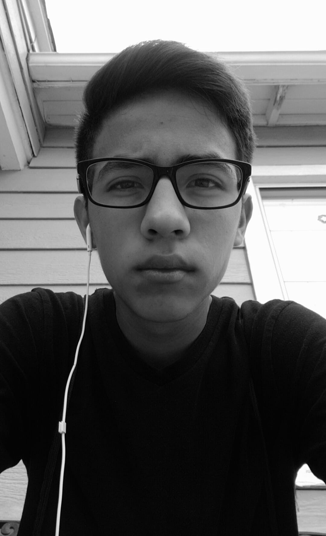 Jose Esquivel – Medium