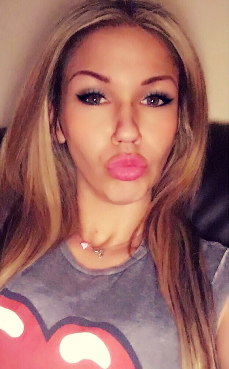 Amber Costello – Medium