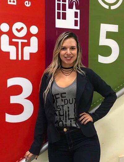 Michele Souza – Medium