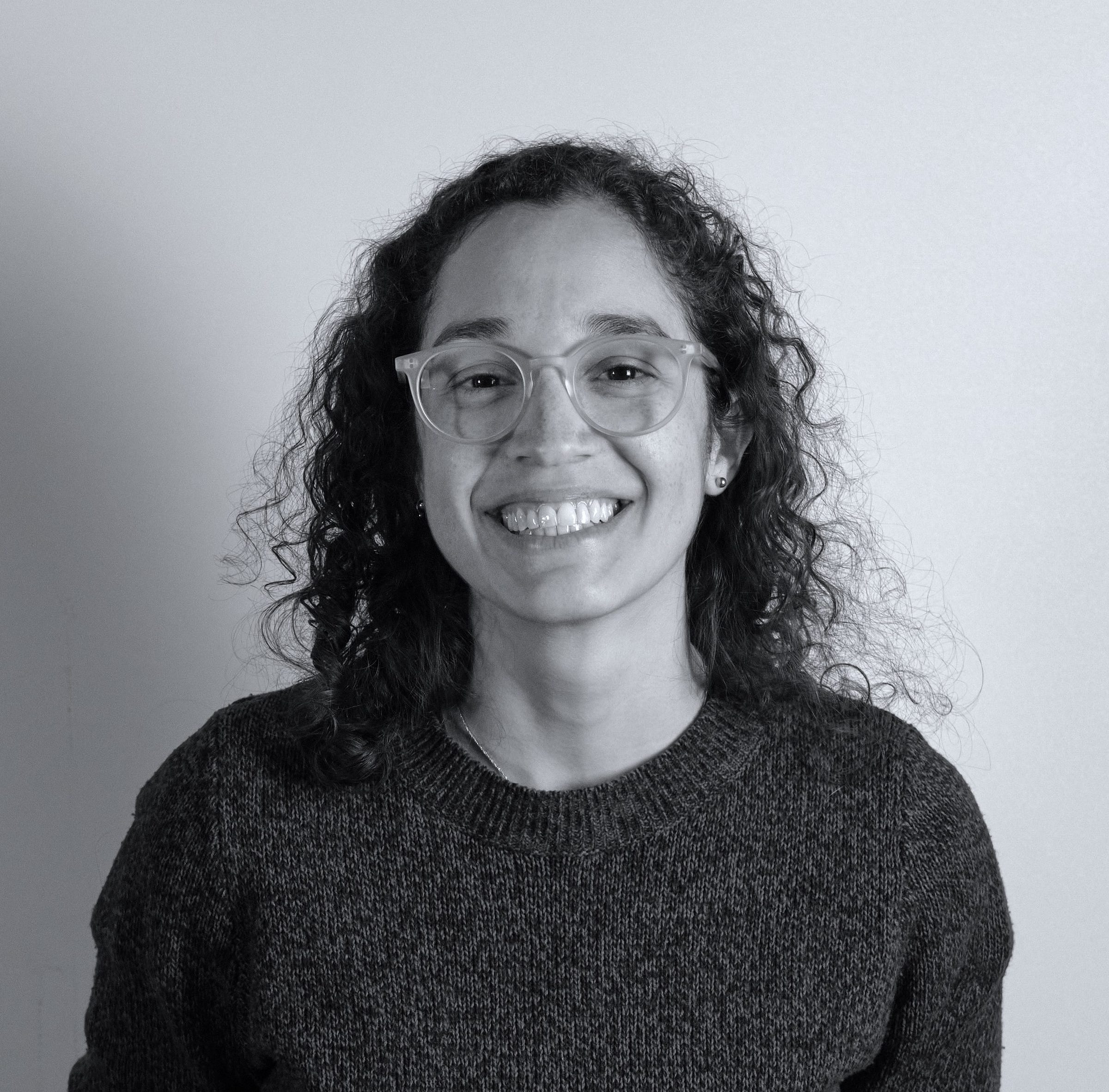 Laura Lezcano – Medium