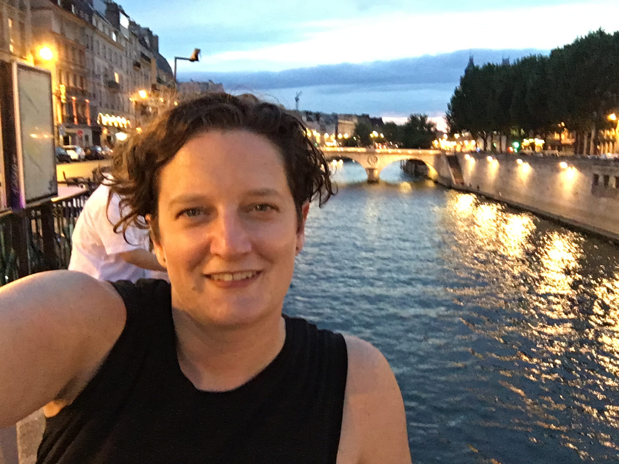 Sara Angevine – Medium
