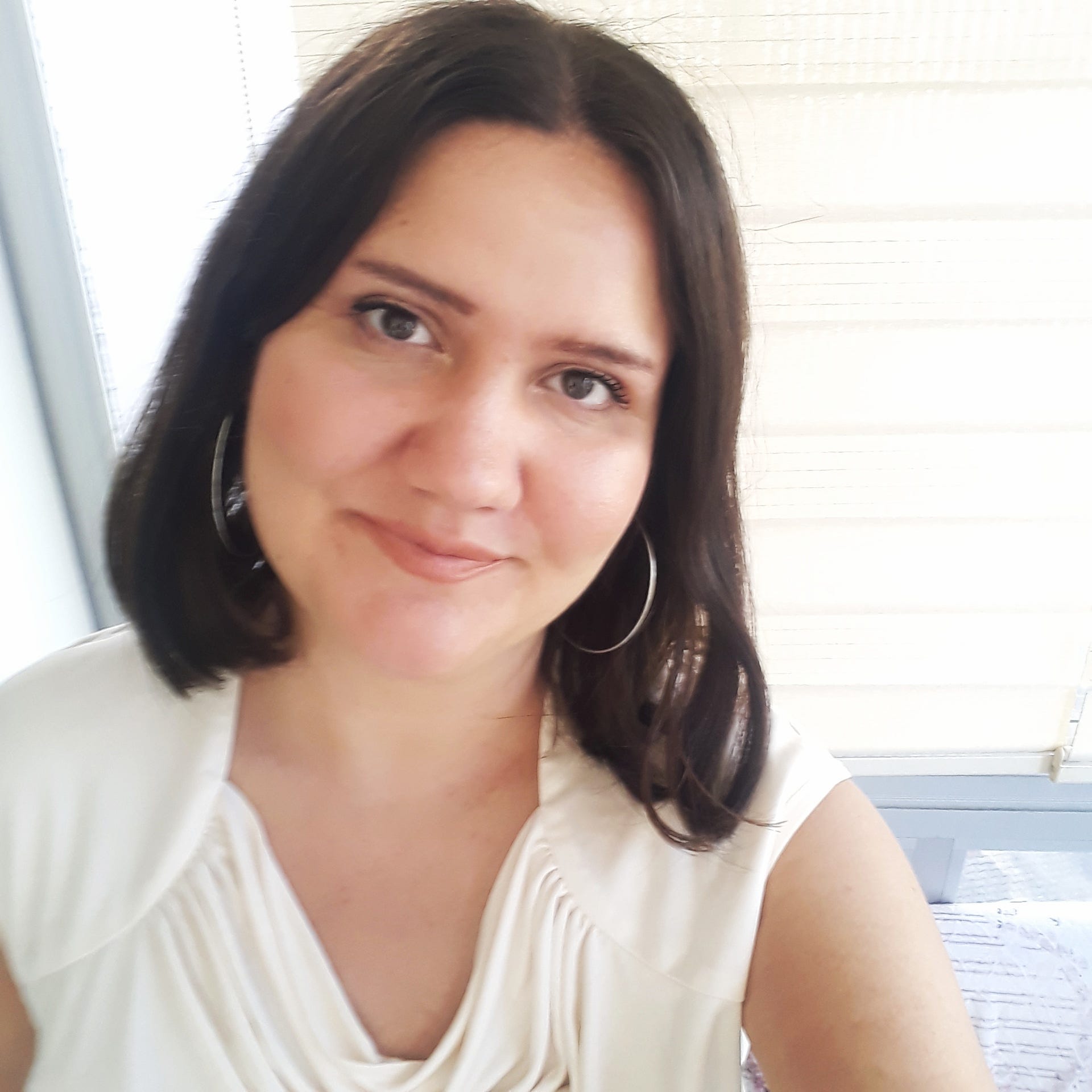 Fulya Ertay – Medium