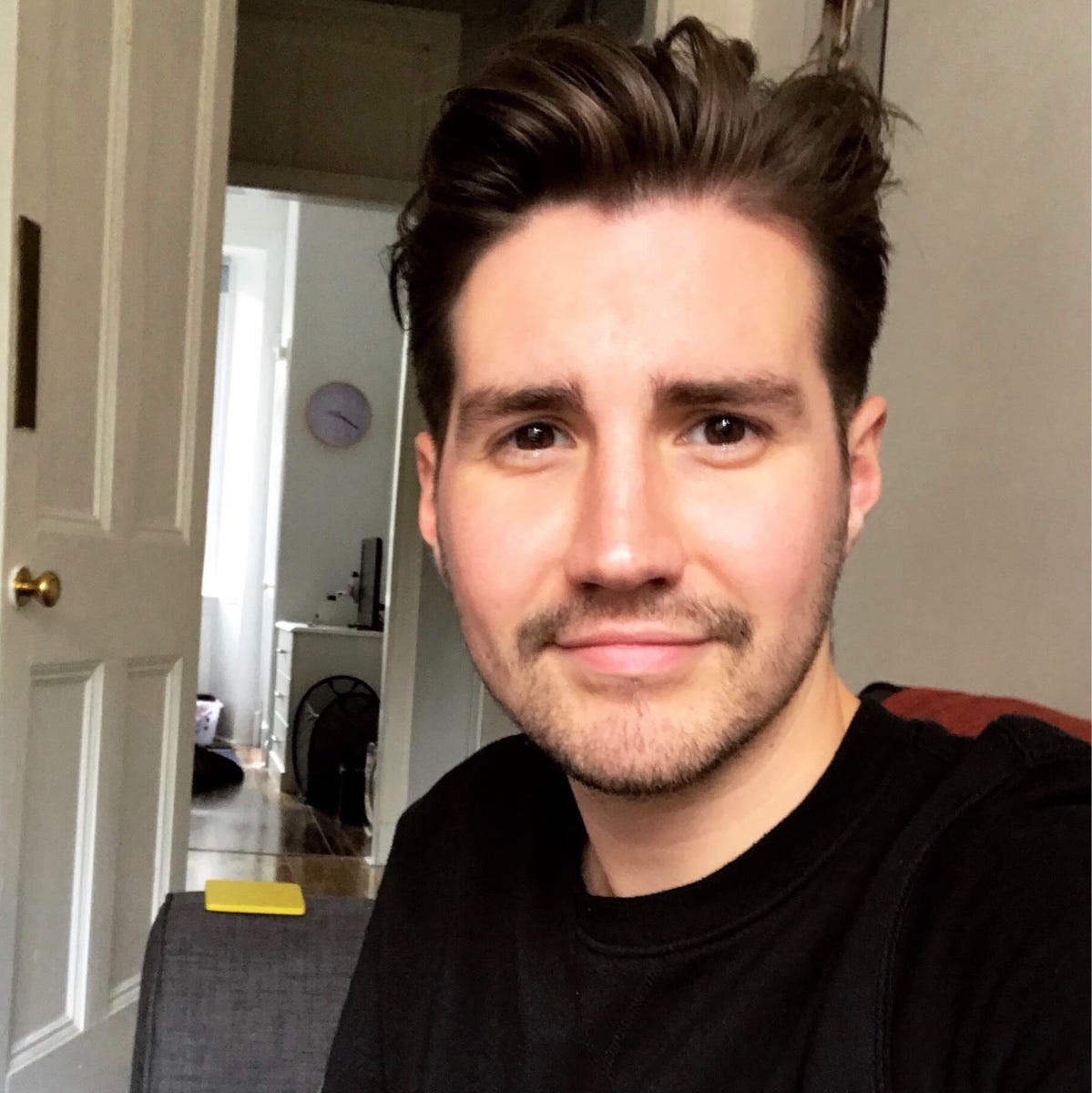 Alex Michie – Medium