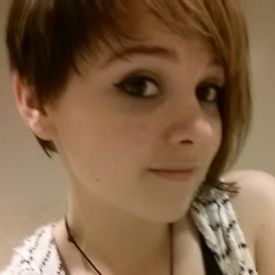 Kayla Ervin – Medium