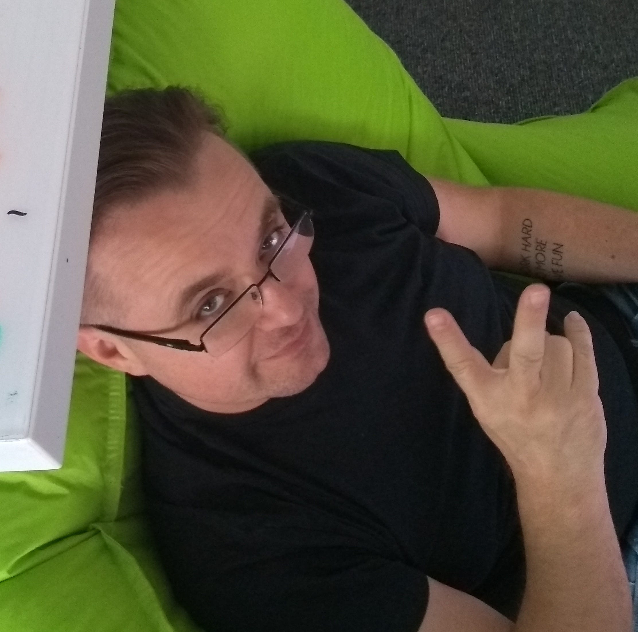 Josef Podany – Medium