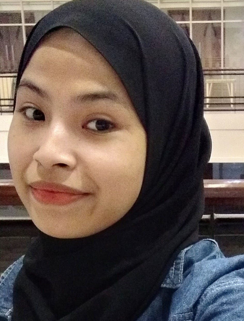 Regina Rizki Rifania – Medium