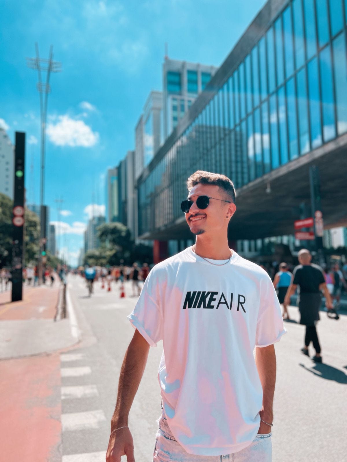 Gustavo Meira – Medium