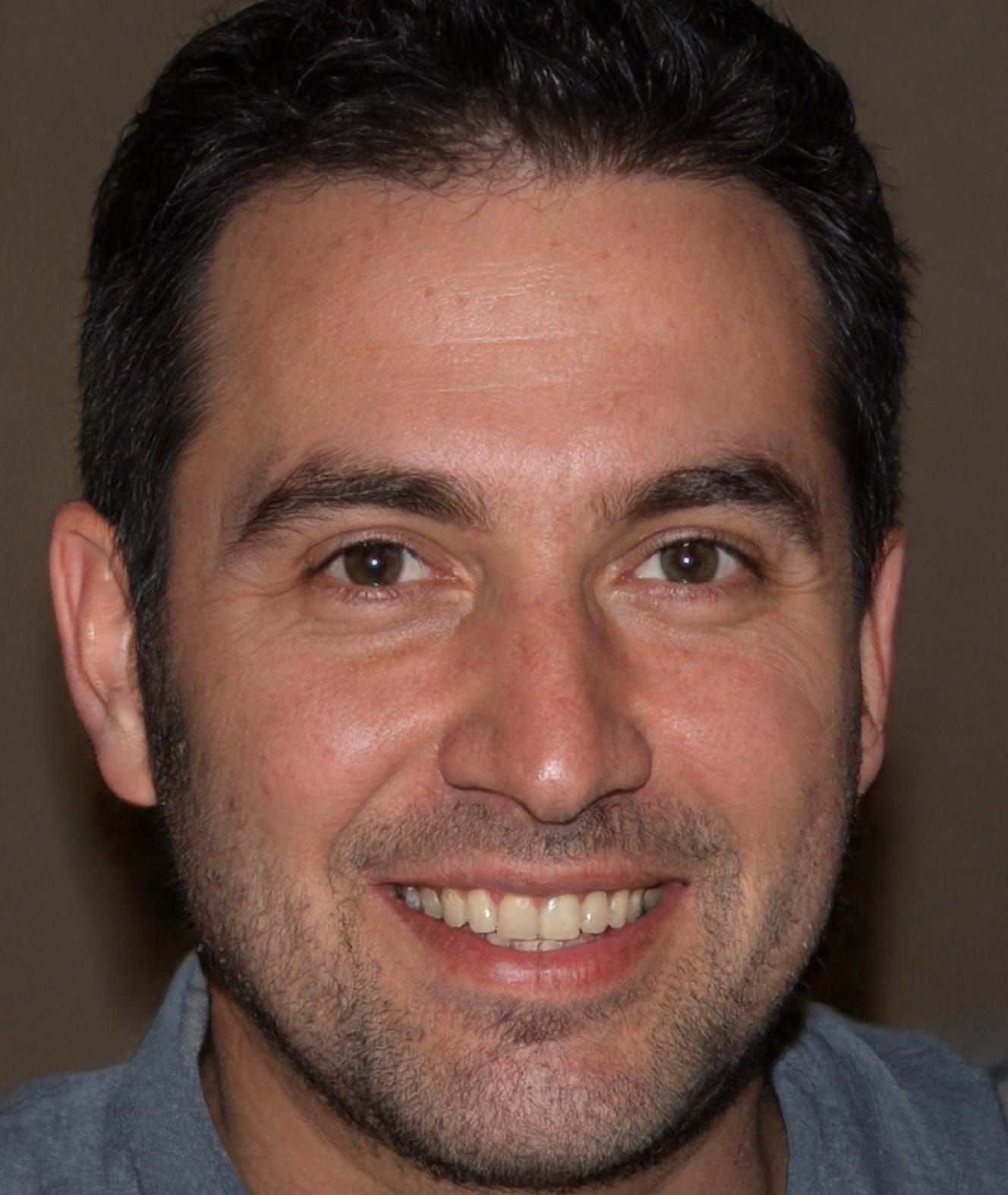 Edward James – Medium