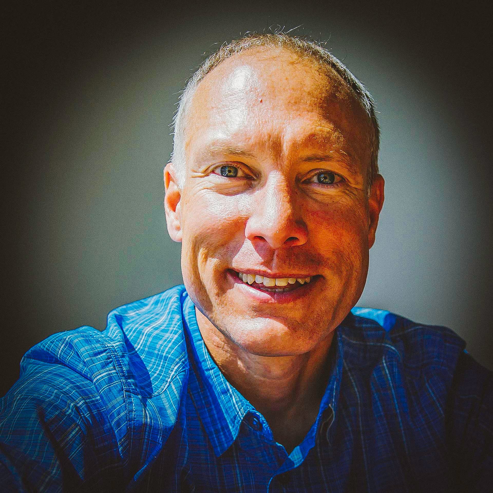 Adam Hodges – Medium
