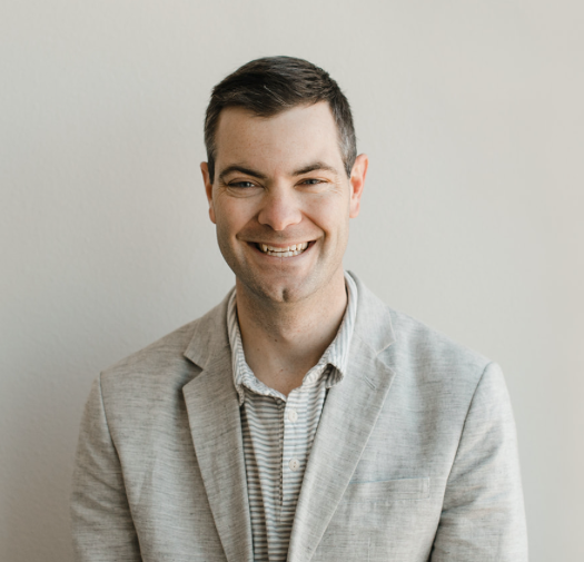 Mark Murray – Medium