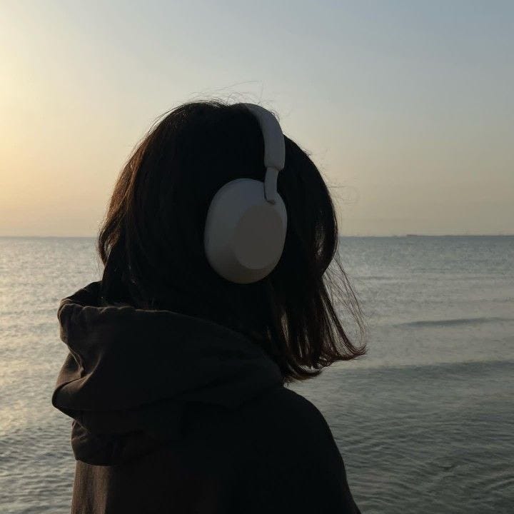 Rilla Amelia – Medium