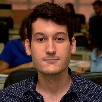 Vinicius Gallotti – Medium