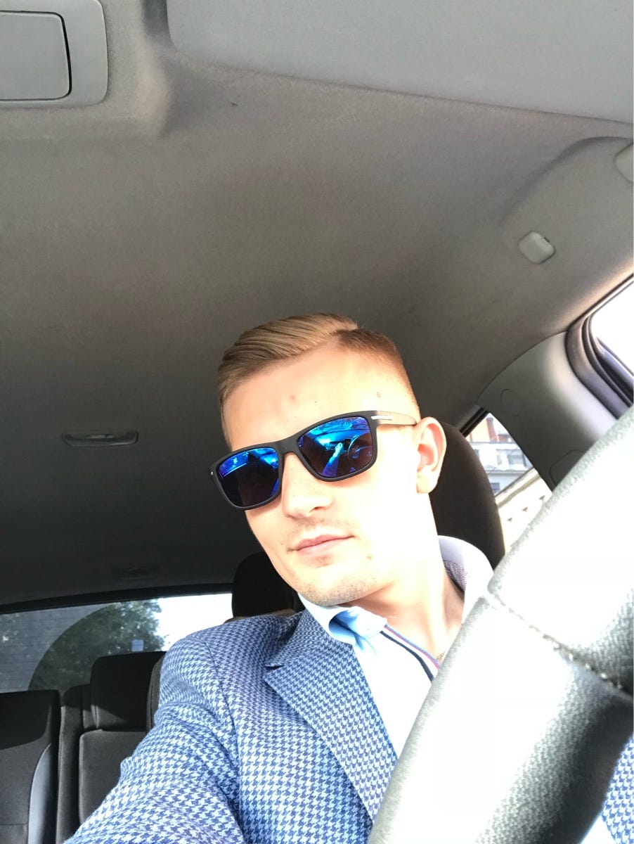 Roman Magas – Medium