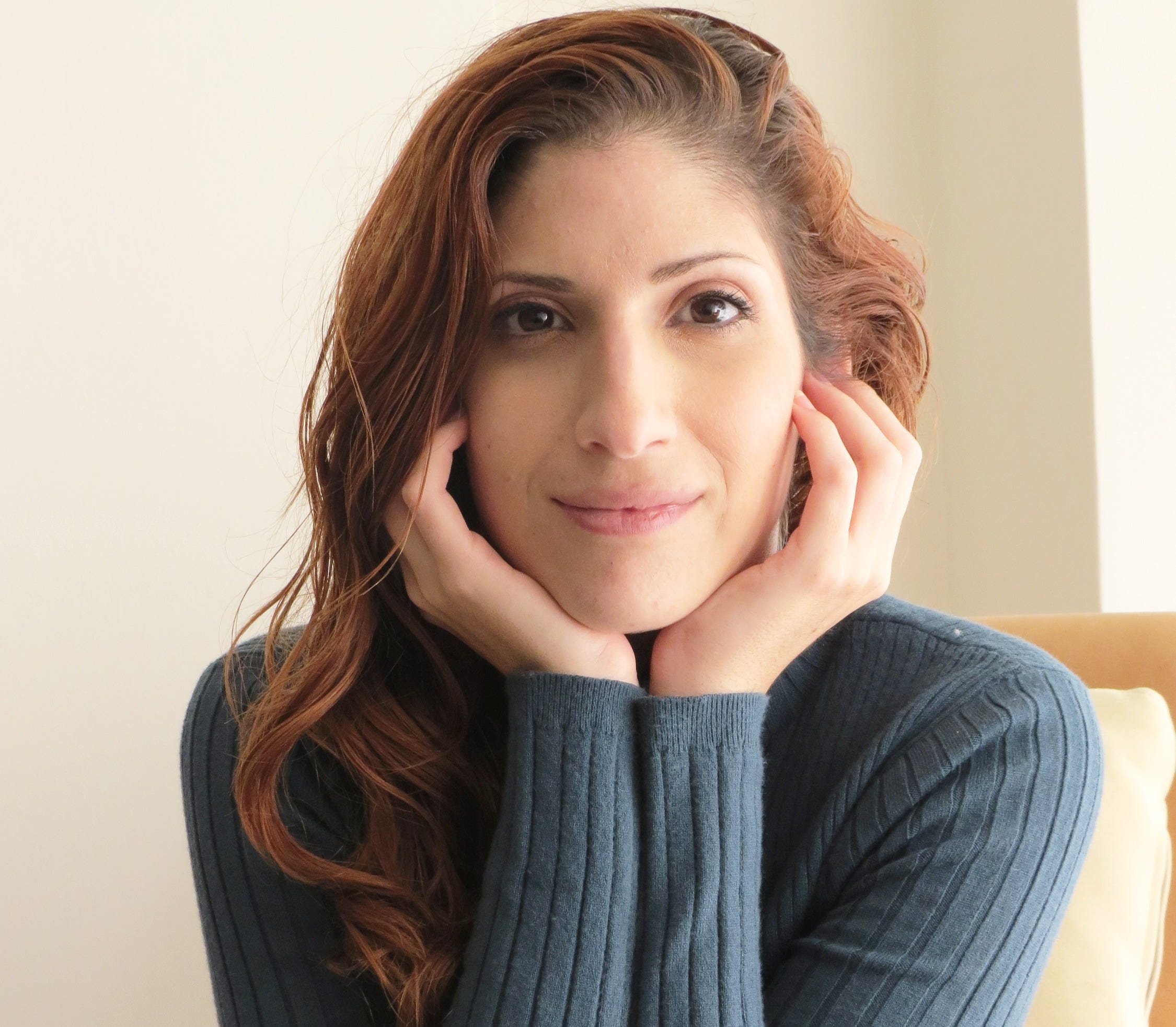 Ella Namir – Medium