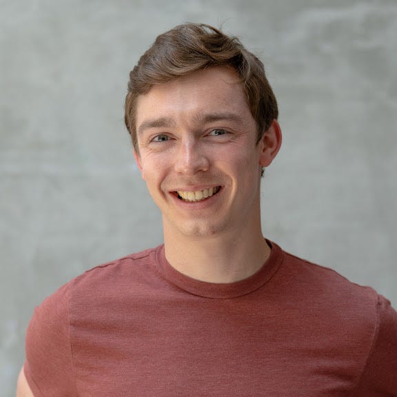 Joshua Mustill – Medium