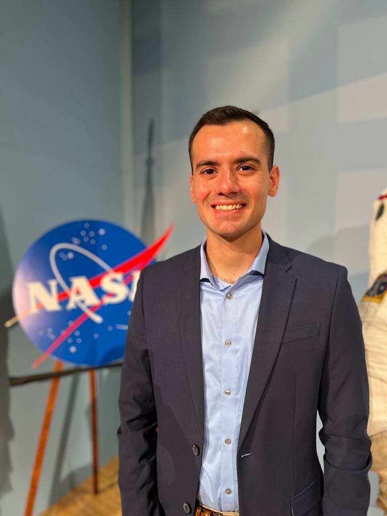 David Bombara – Medium