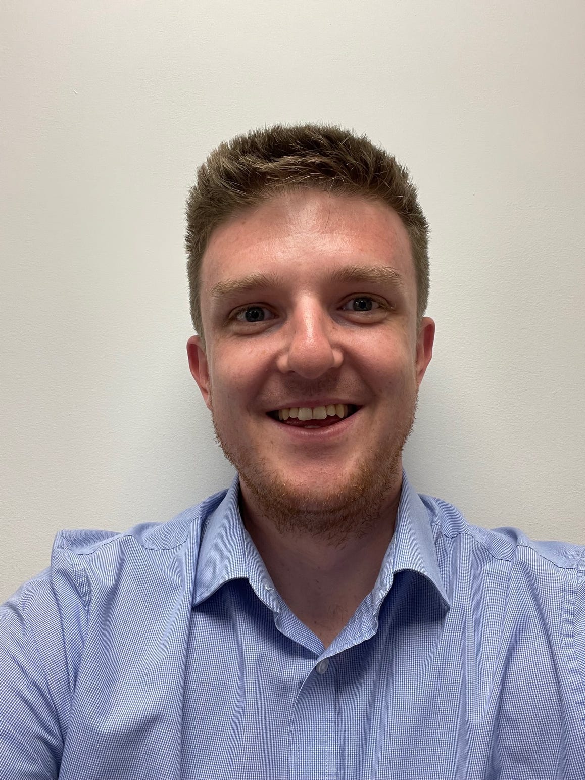 Andy Hubbert – Medium