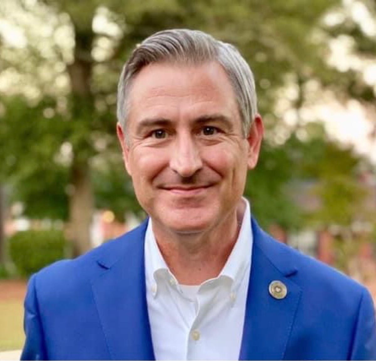 About – Kirk deViere – Medium