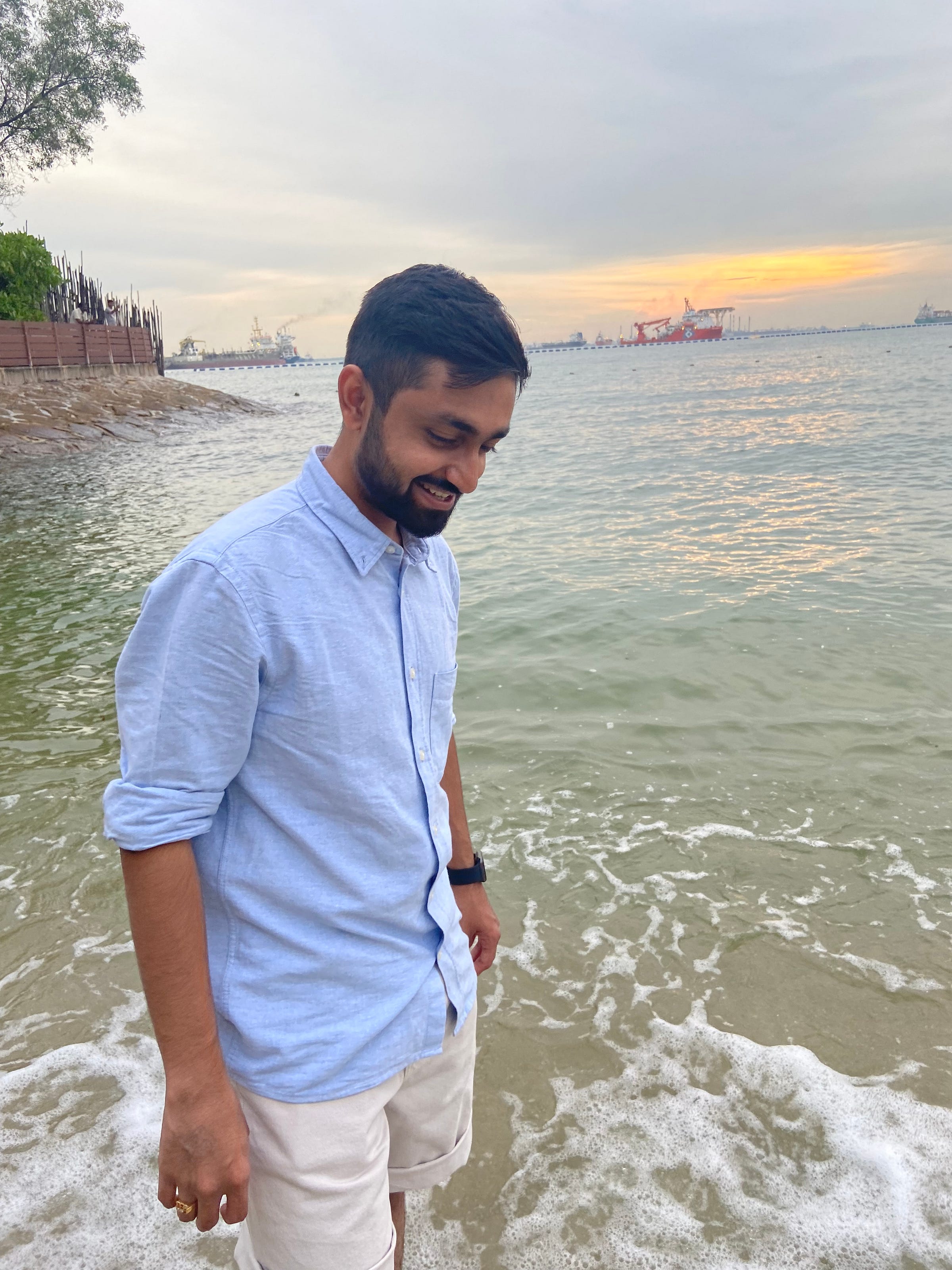 Prithvi Ravi – Medium