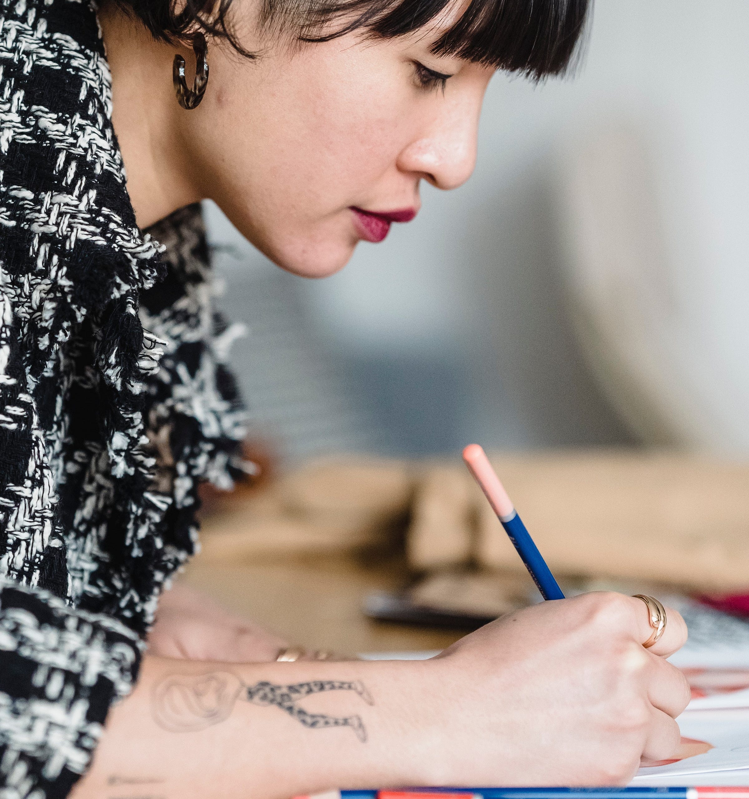 Davina Dave – Medium