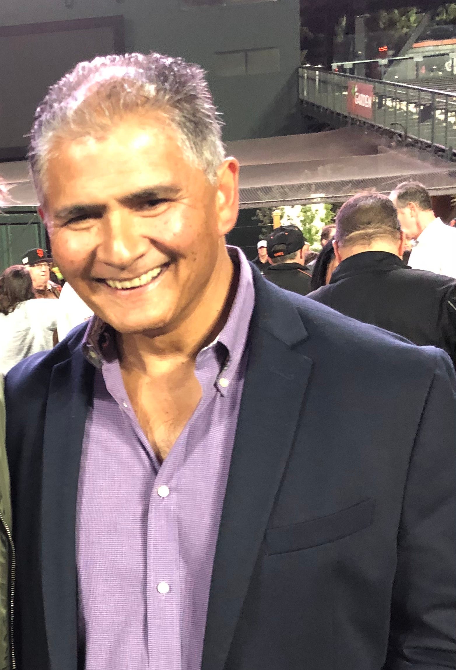 Chris Haft – Medium