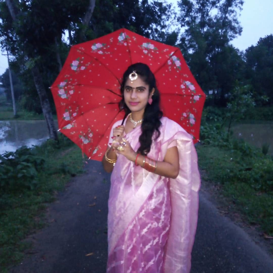 Mahrose Sumaira – Medium