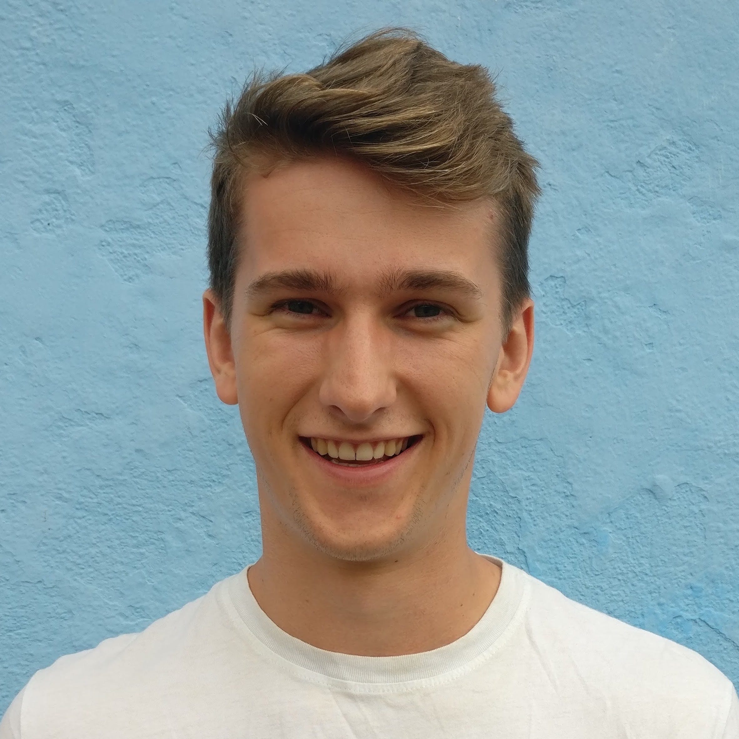 Luke Harries – Medium