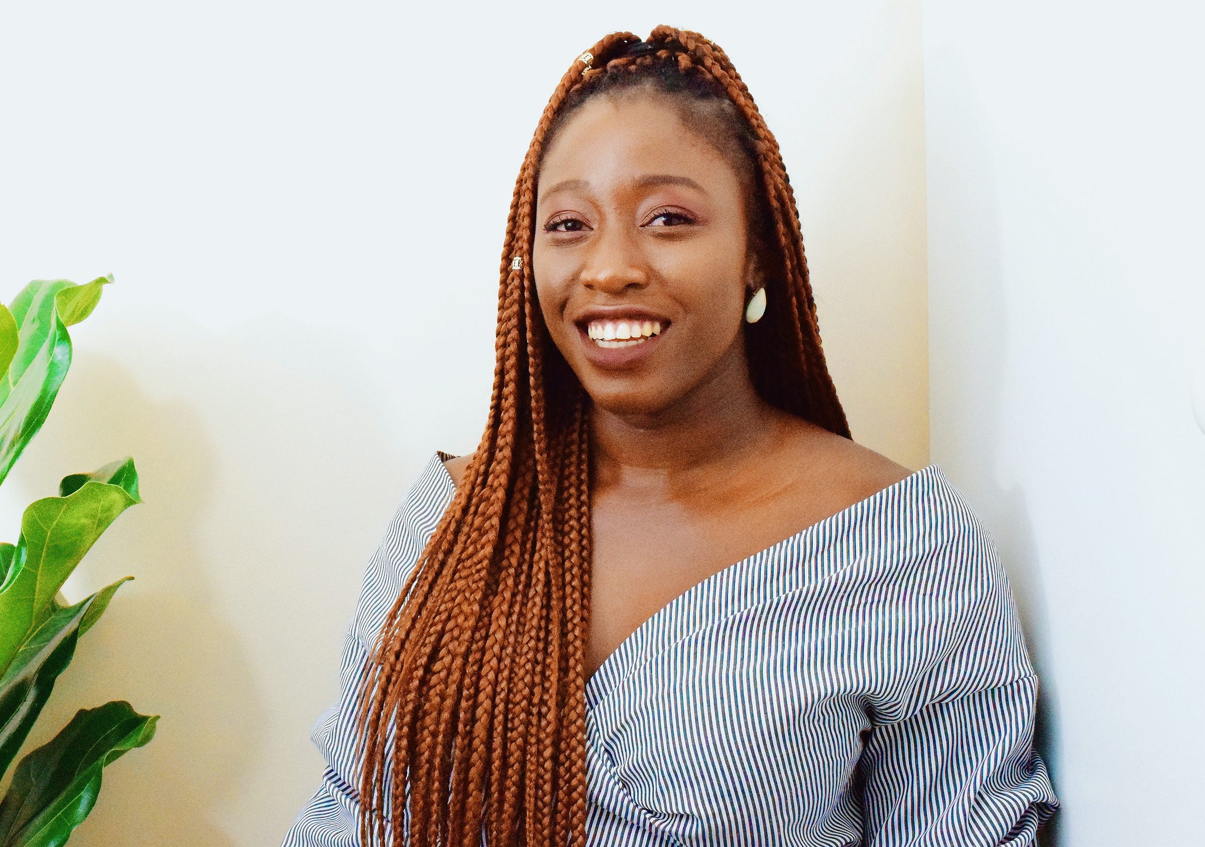 Simi Agbaje – Medium