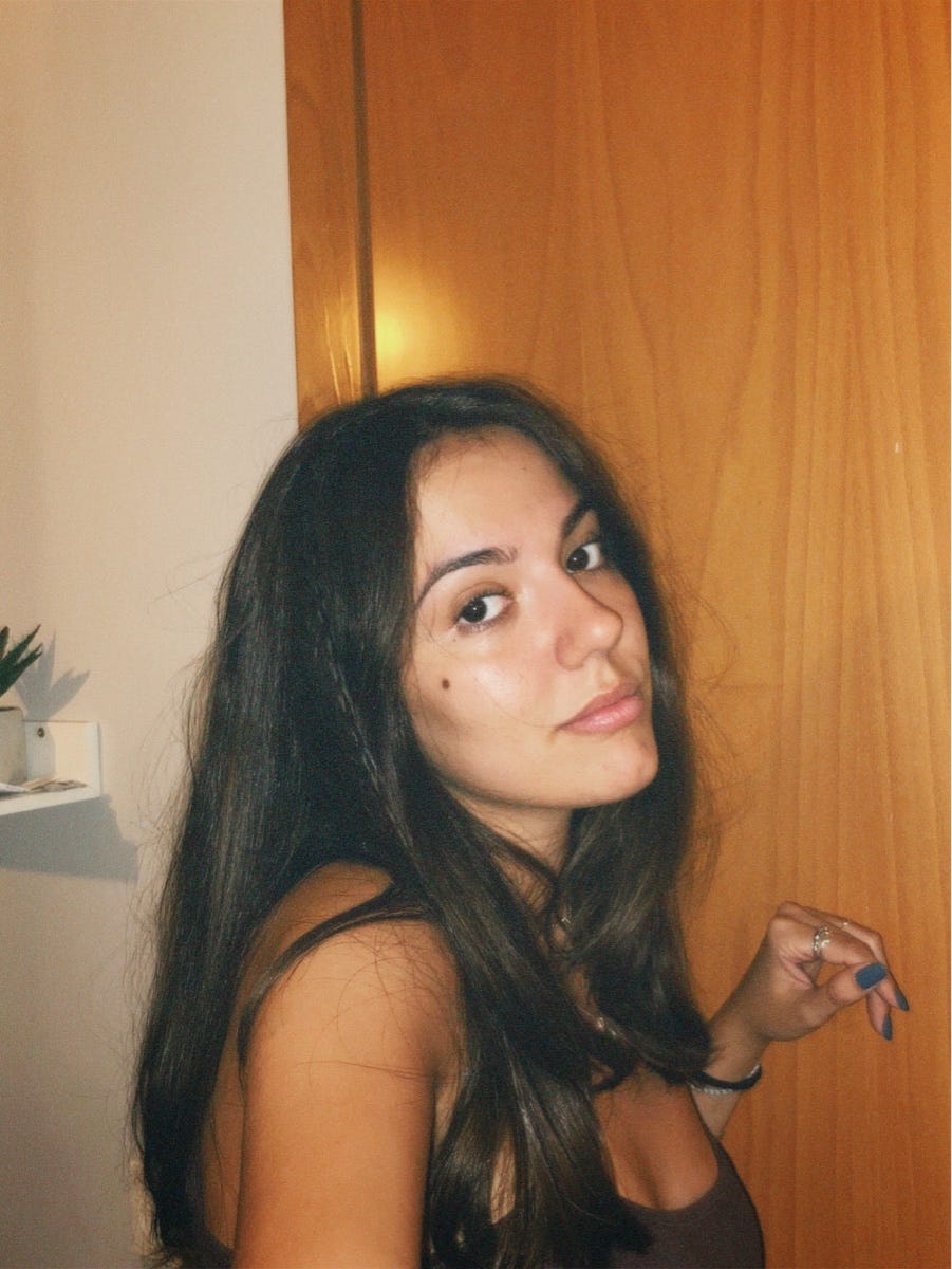 lourdes castillo – Medium