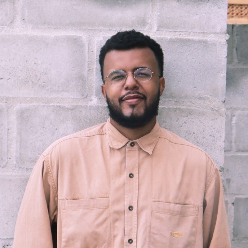 Christian Basilio – Medium