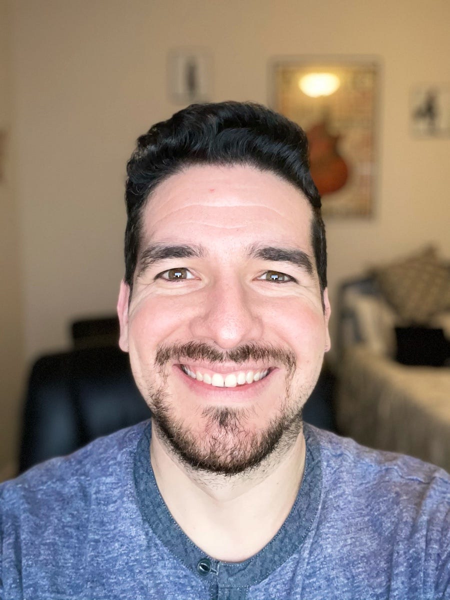 Daniel Cazares – Medium